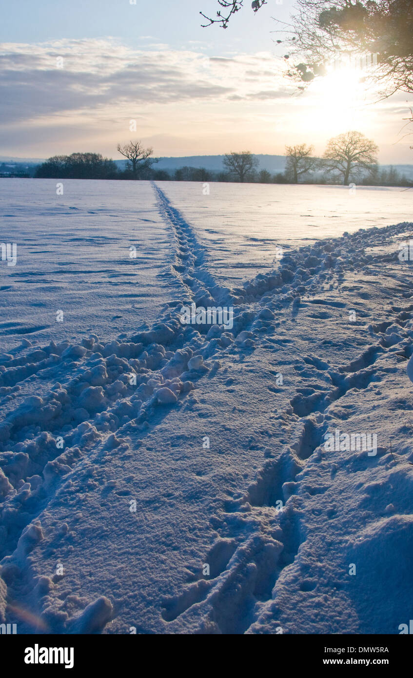 Sunrise on snow covered hi-res stock photography and images - Alamy