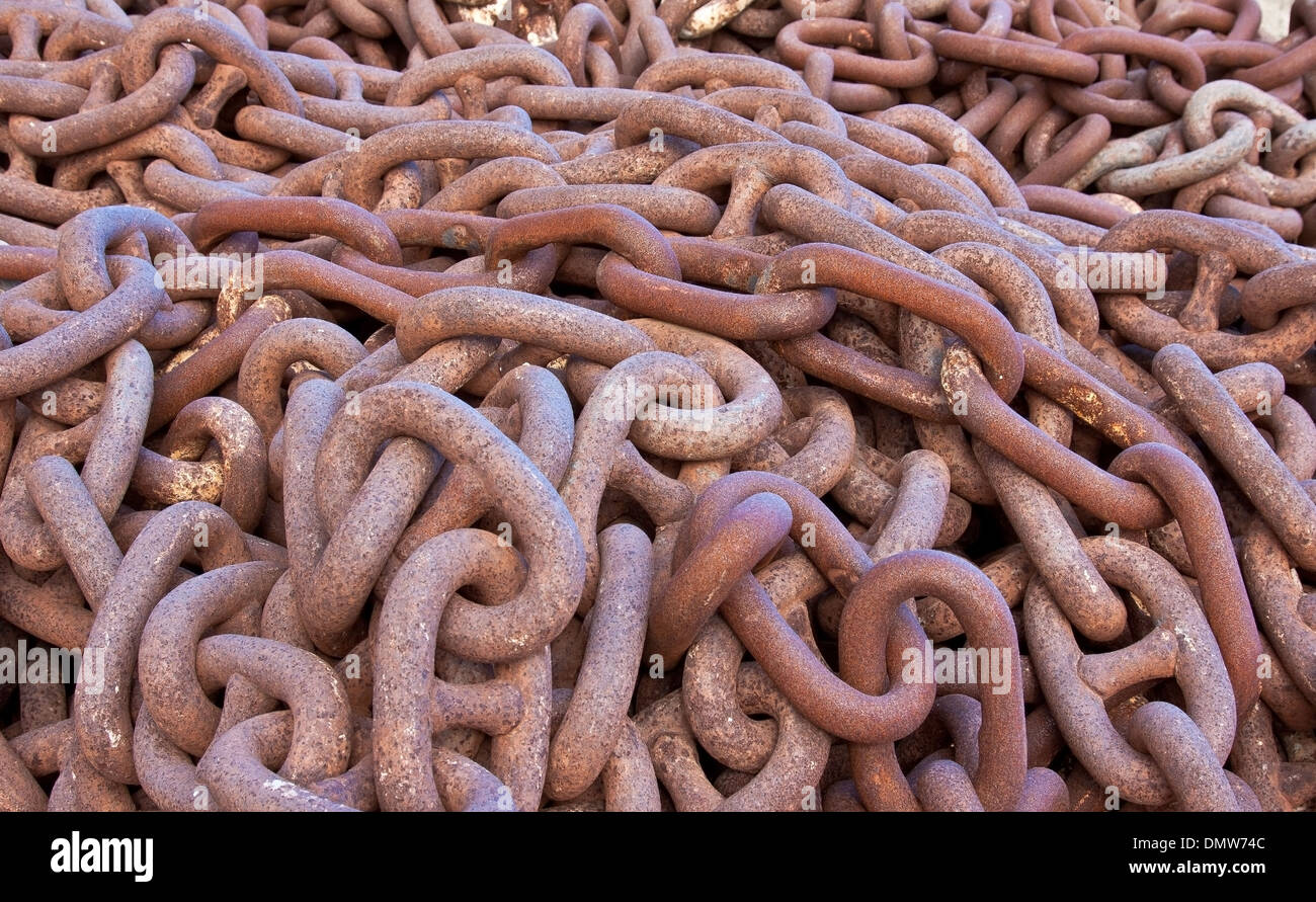 heavy chains from great boats Stock Photo - Alamy