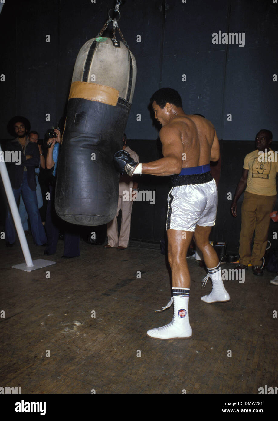 Sept. 15, 1978 - New Orleans, LA, U.S. - Heavyweight boxer MUHAMMAD ALI ...