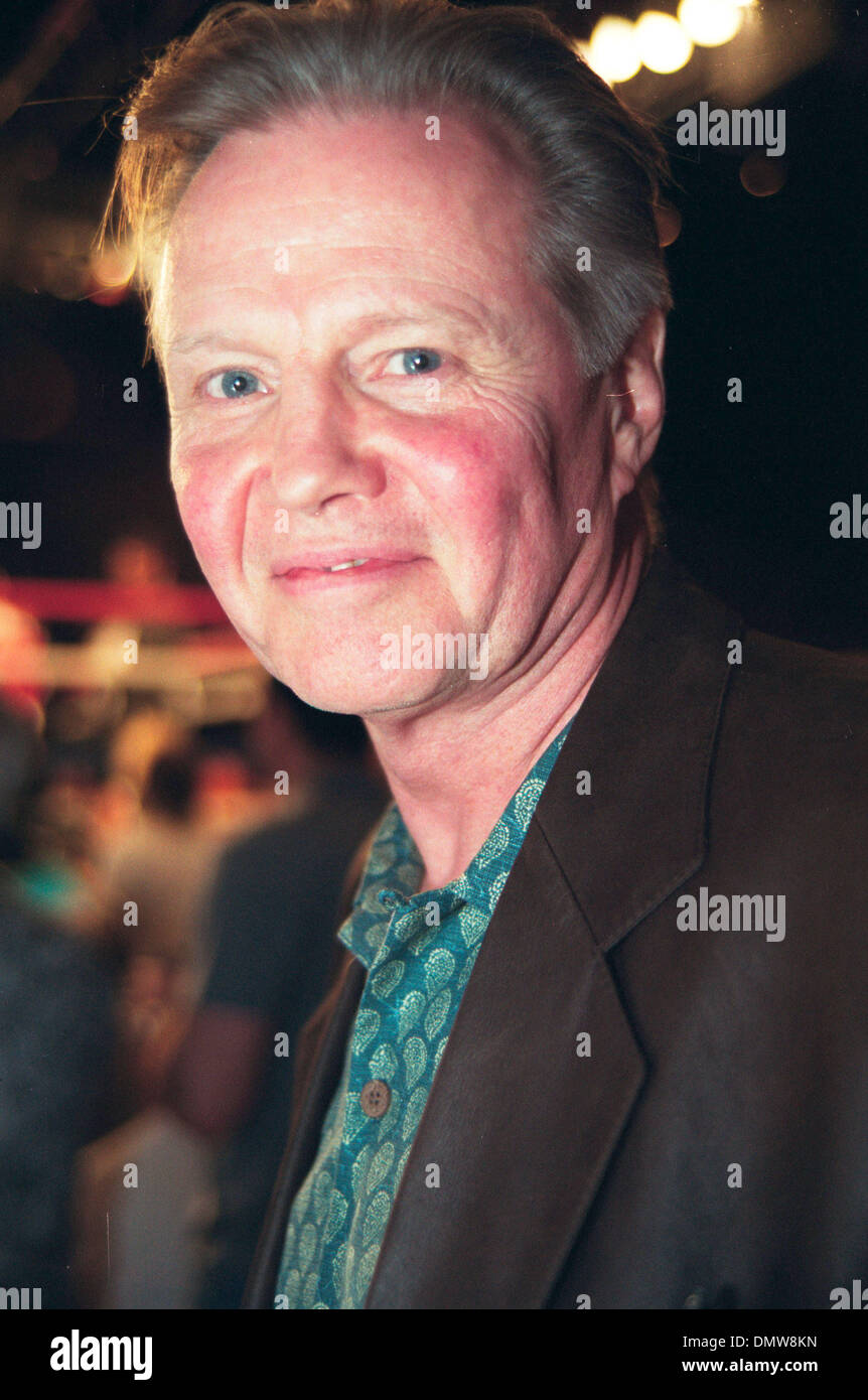 John voight hi-res stock photography and images - Alamy