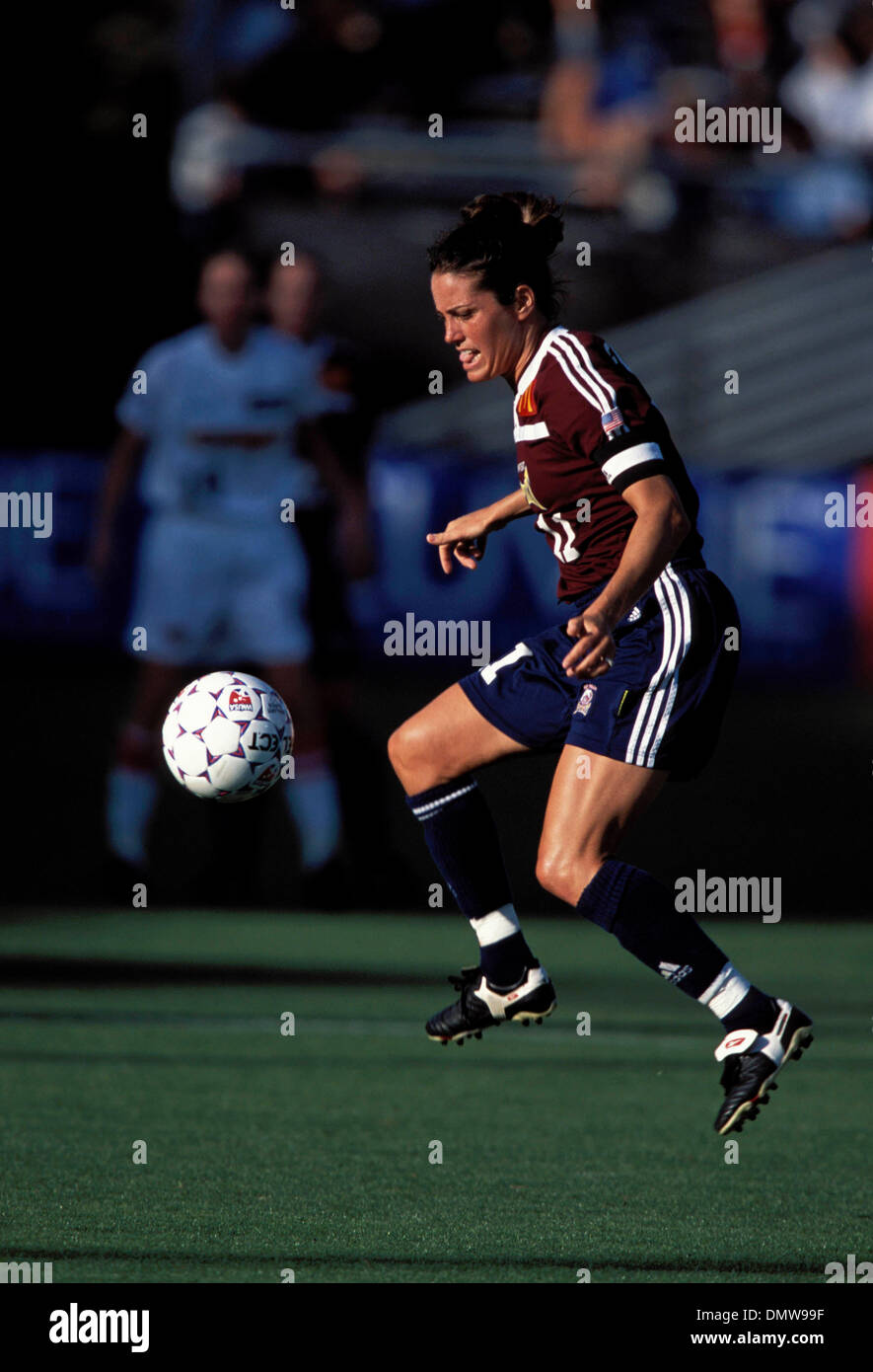 Julie foudy hi-res stock photography and images - Alamy