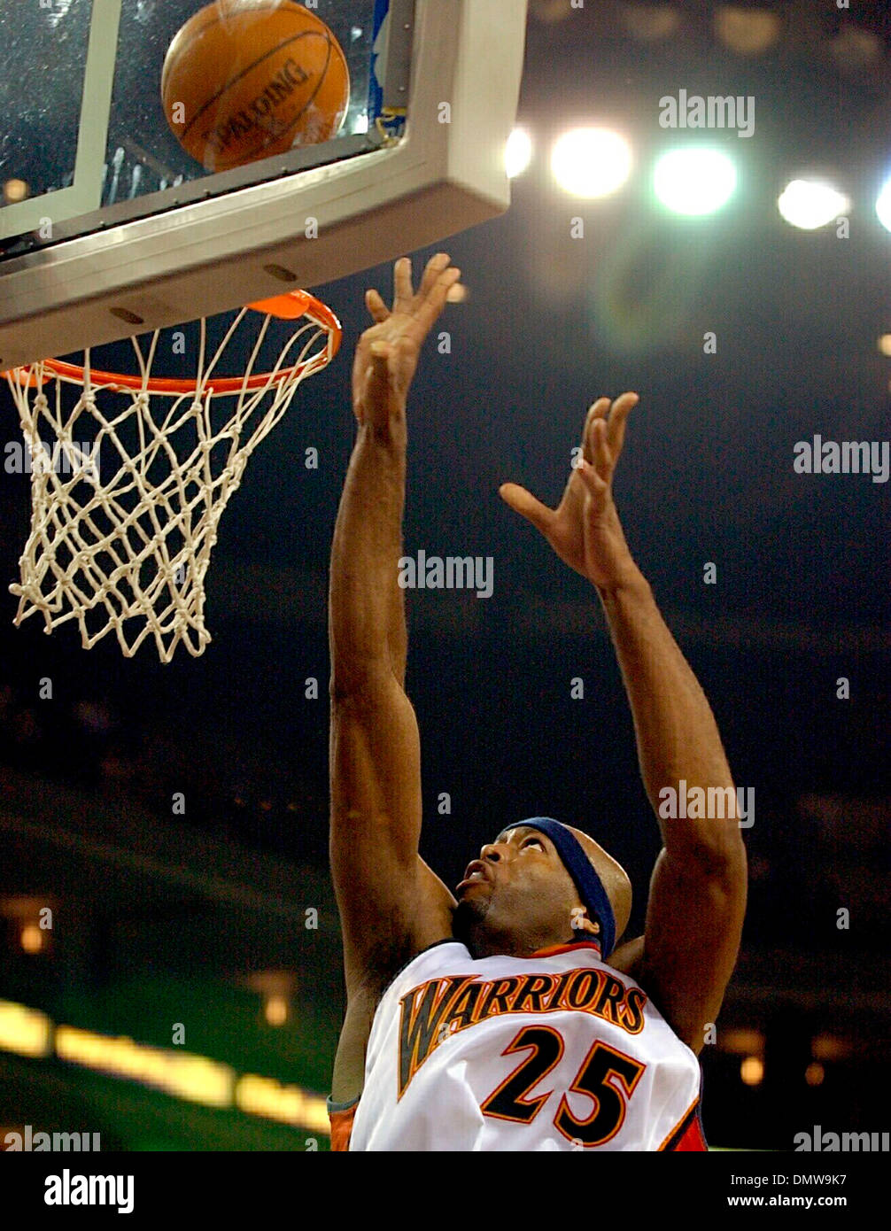 30 november 2002 hi-res stock photography and images - Alamy