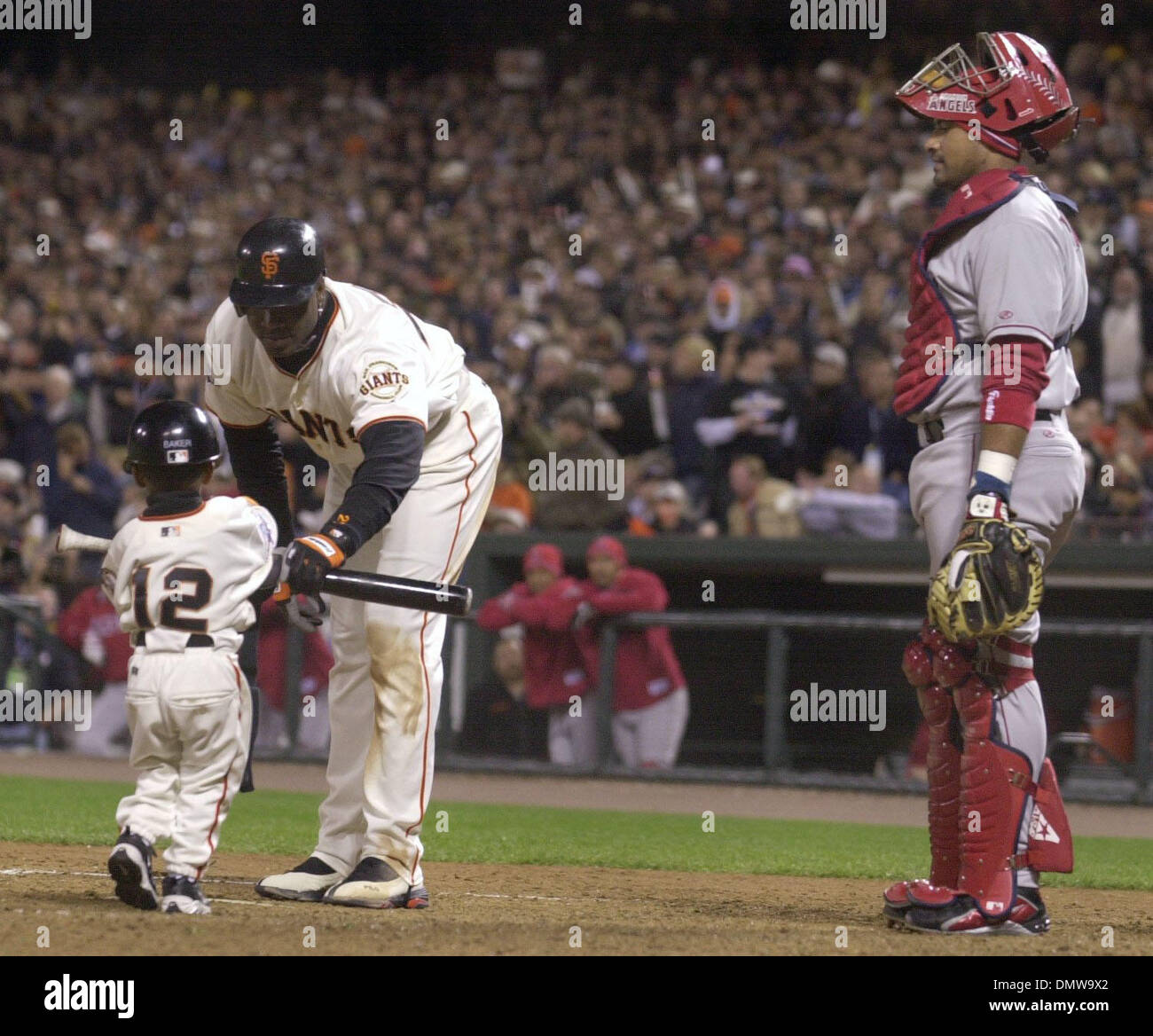Oct 23, 2002 - San Francisco, CA, USA - San Francisco Giant BARRY BONDS ...