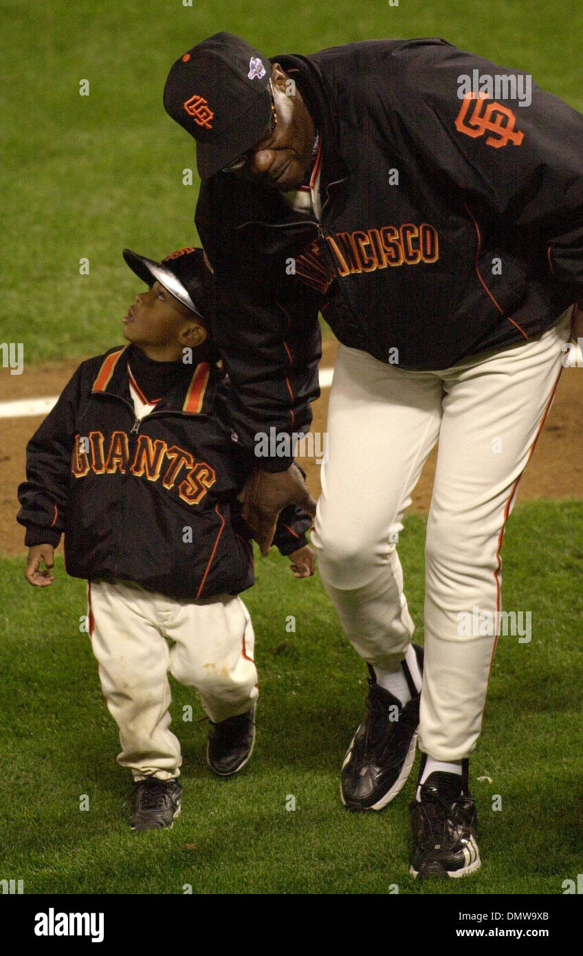 Oct 24, 2002 - San Francisco, CA, USA - San Francisco Giant manager ...
