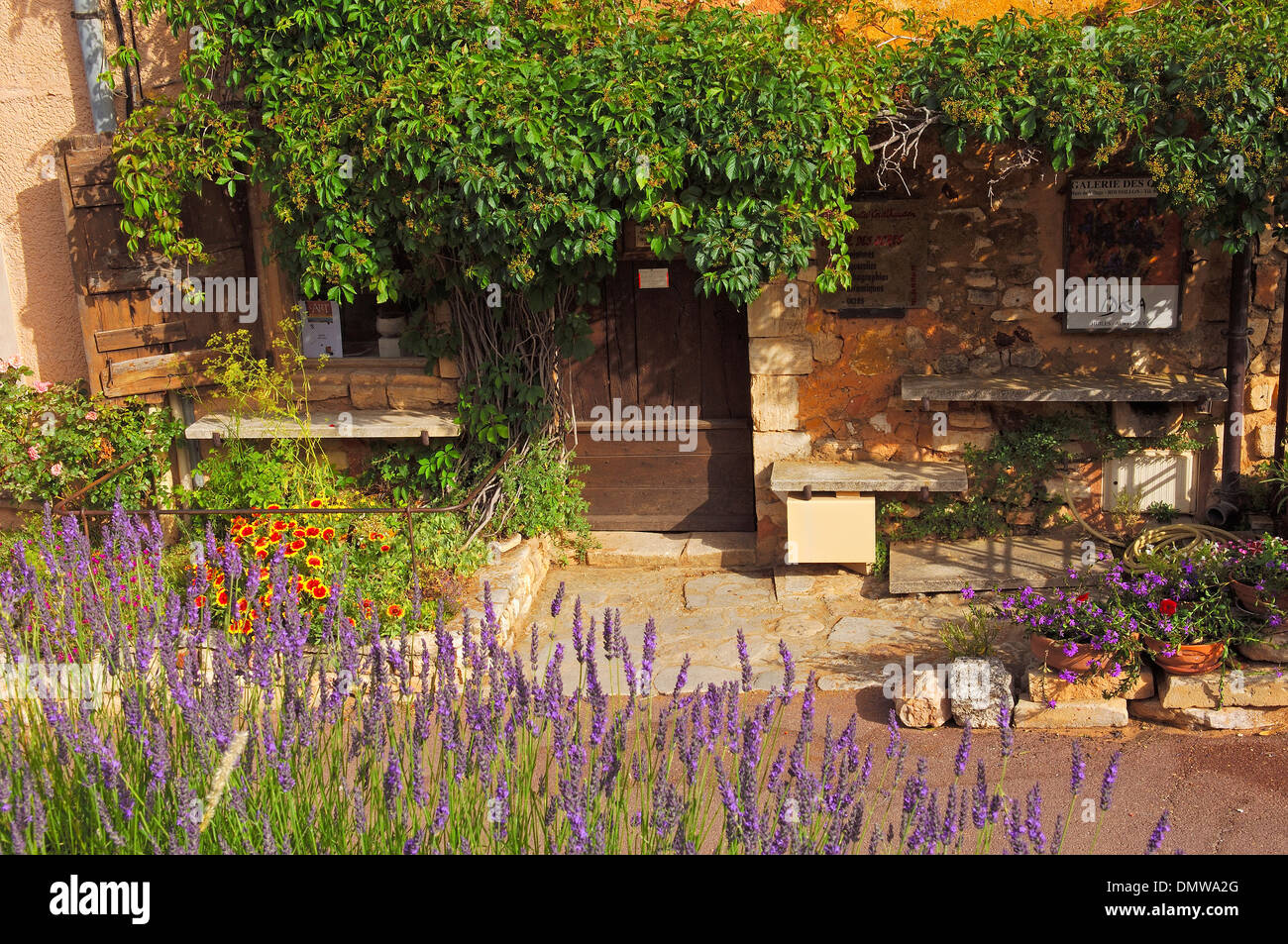Rousillon, Vaucluse. Provence. France Stock Photo - Alamy