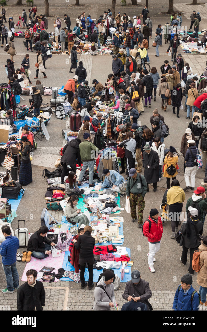 Japan Flea Market High Resolution Stock Photography and Images - Alamy