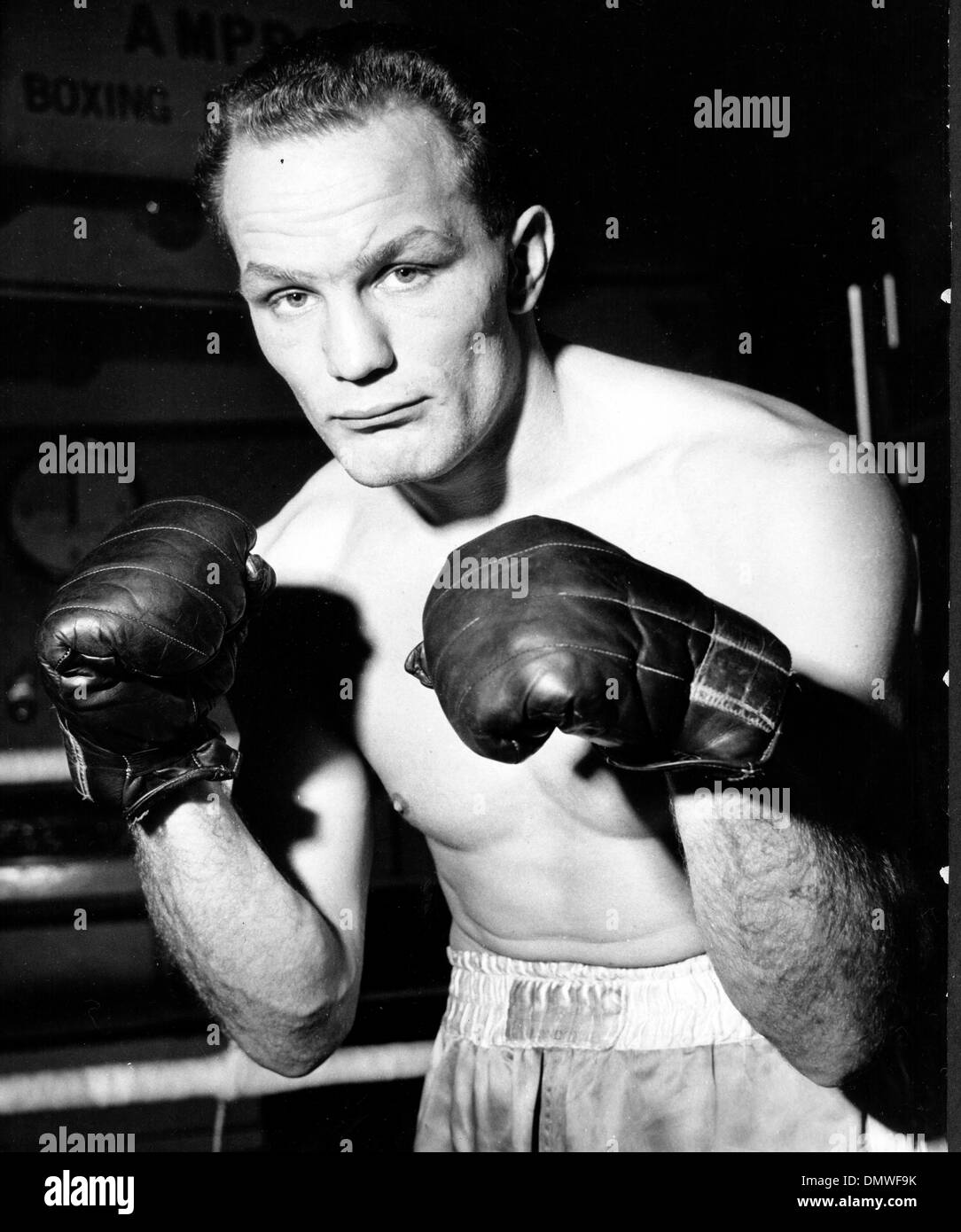 June 12, 1962 - London, England, U.K. - Fighter HENRY COOPER is an ...