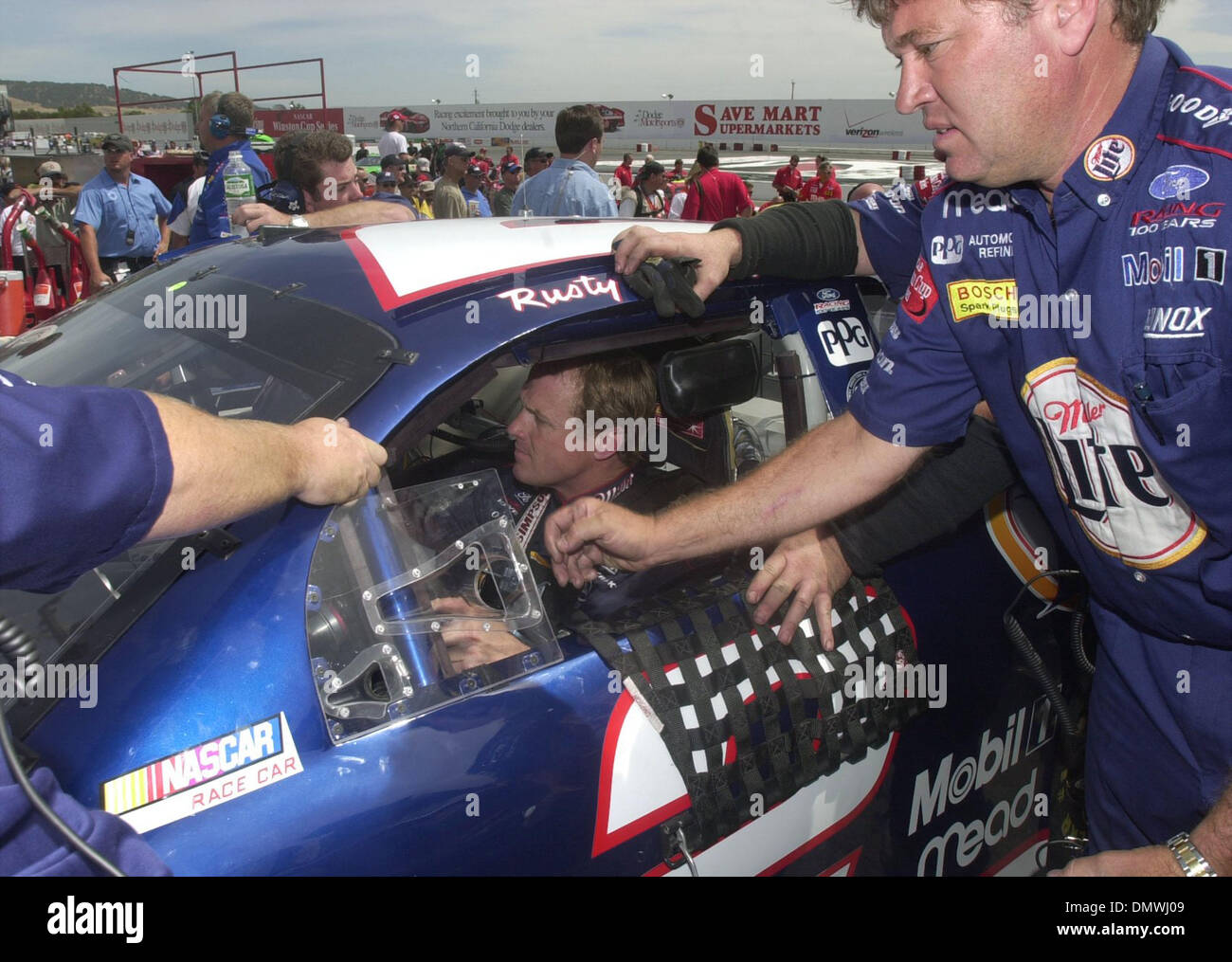 Stays on his back hi-res stock photography and images - Alamy