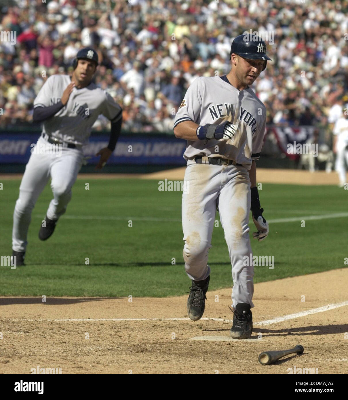 Justice league 2001 hi-res stock photography and images - Alamy