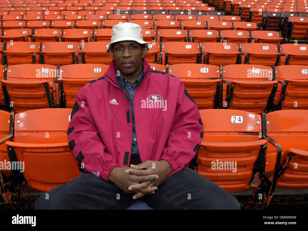 Dec 22, 2002; San Francisco, CA, USA; 49ers linebacker Keena Turner is ...