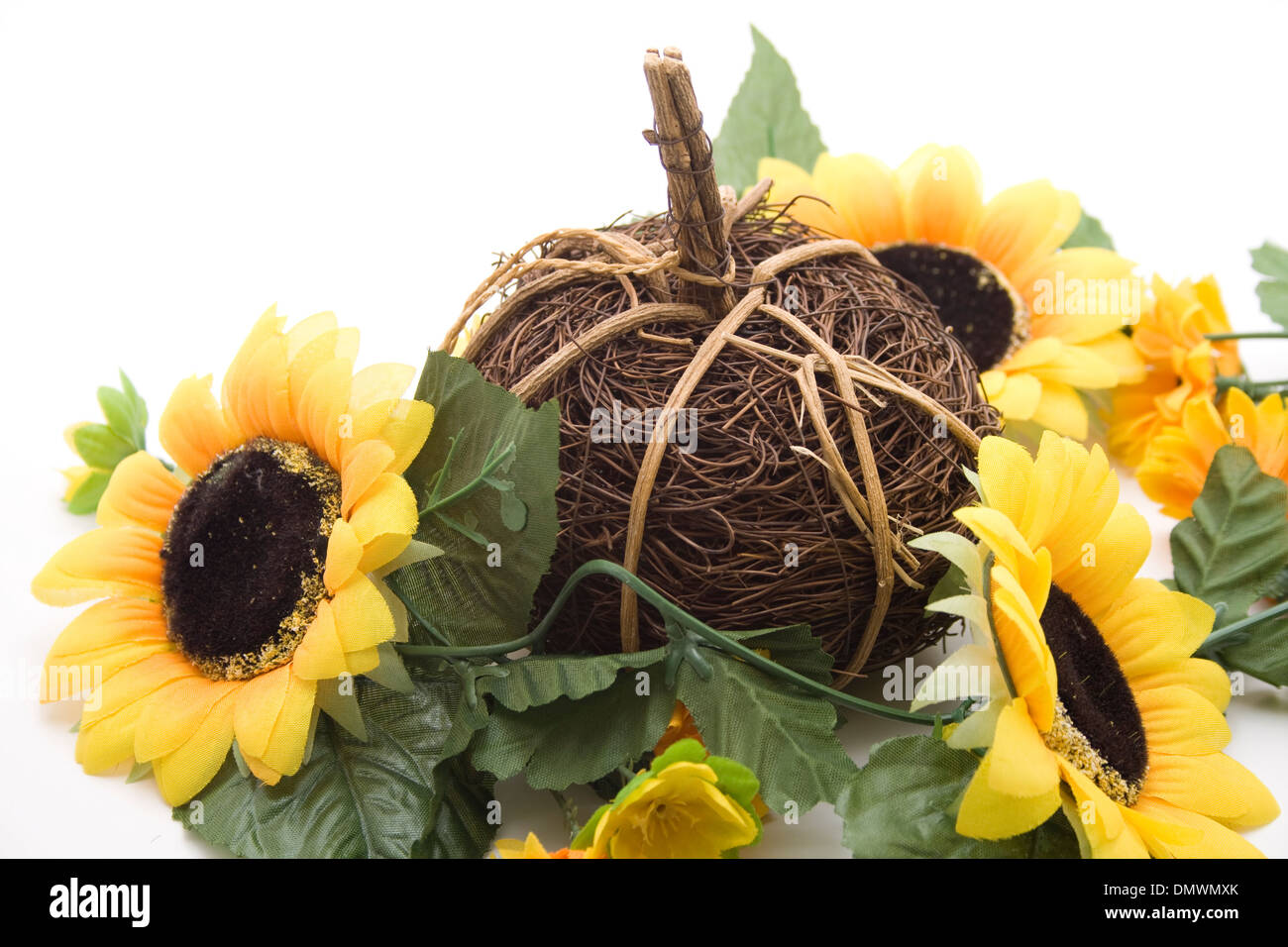 Straw ball hi-res stock photography and images - Alamy