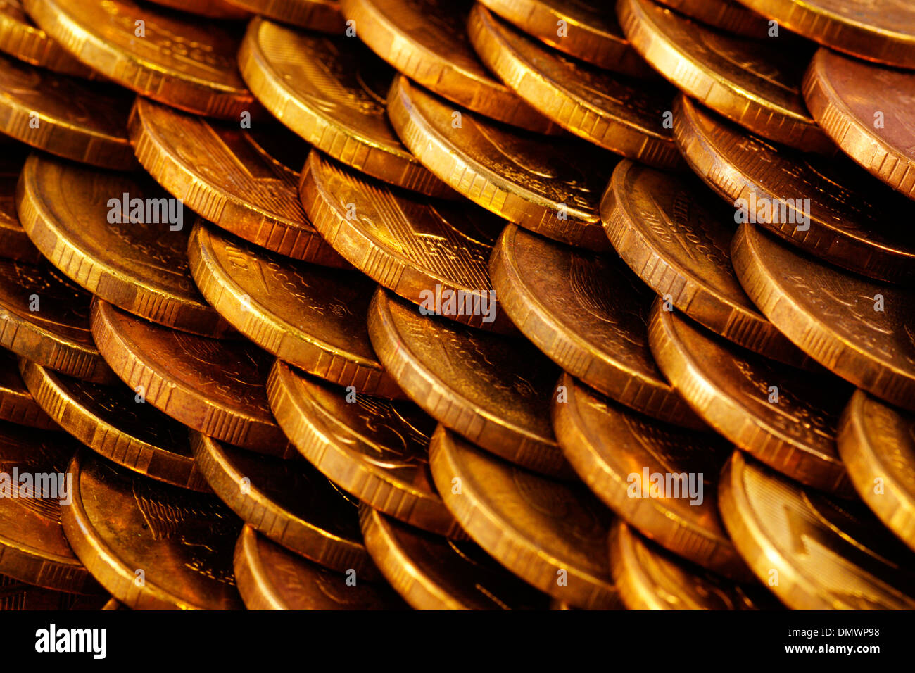 Yellow coins texture hi-res stock photography and images - Alamy