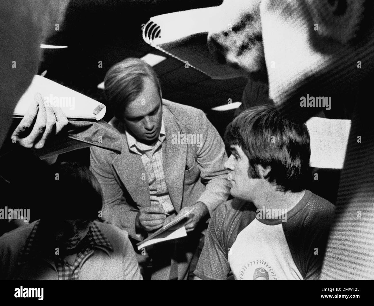 Aug 05, 1976 - Cincinnati, Ohio, USA - PETE ROSE meets the press in the ...