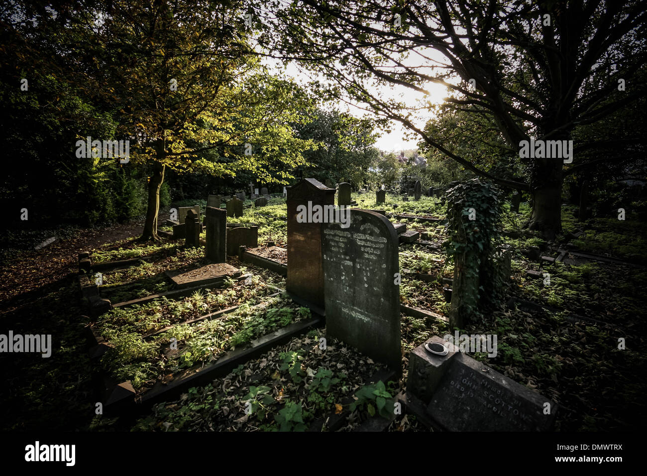 Highgate Cemetery (east) in north London, UK Stock Photo - Alamy