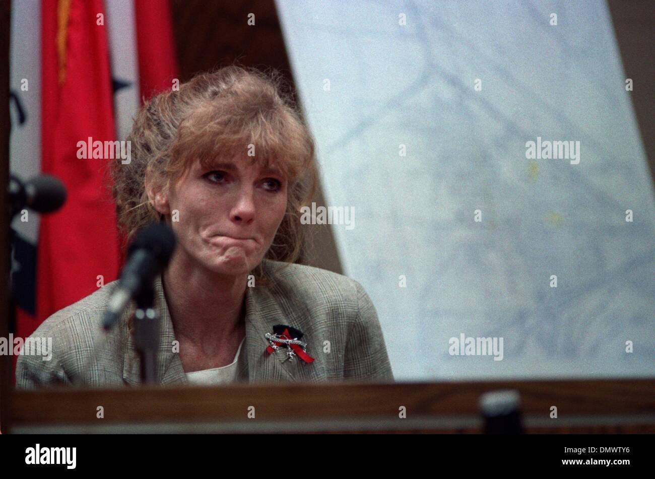 Jan. 28, 1994 - Corning, AR, U.S. - January 28, 1994 - An emotional ...