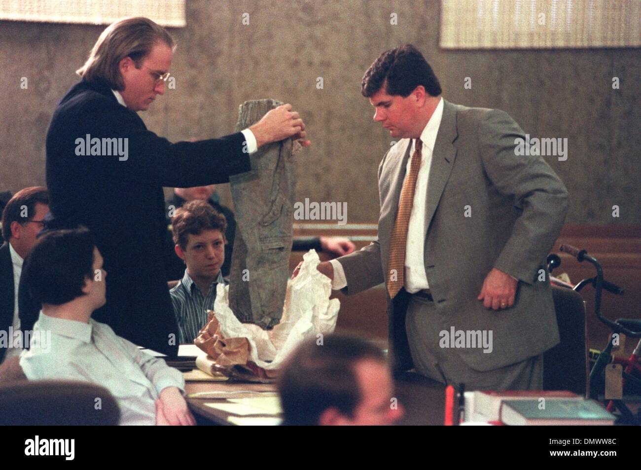 March 1, 1994 - Jonesboro, AR, U.S. - March 1, 1994 - Defense attorneys ...