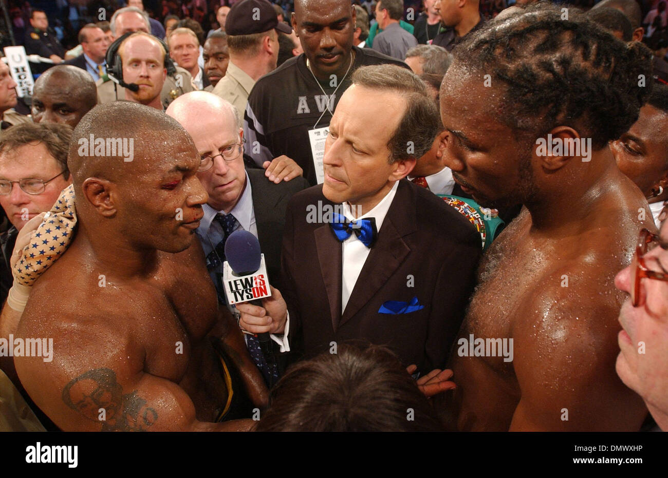 June 8, 2002 - Memphis, TN, U.S. - Sat 8 Jun 02 (awpostfight) Photo by ...