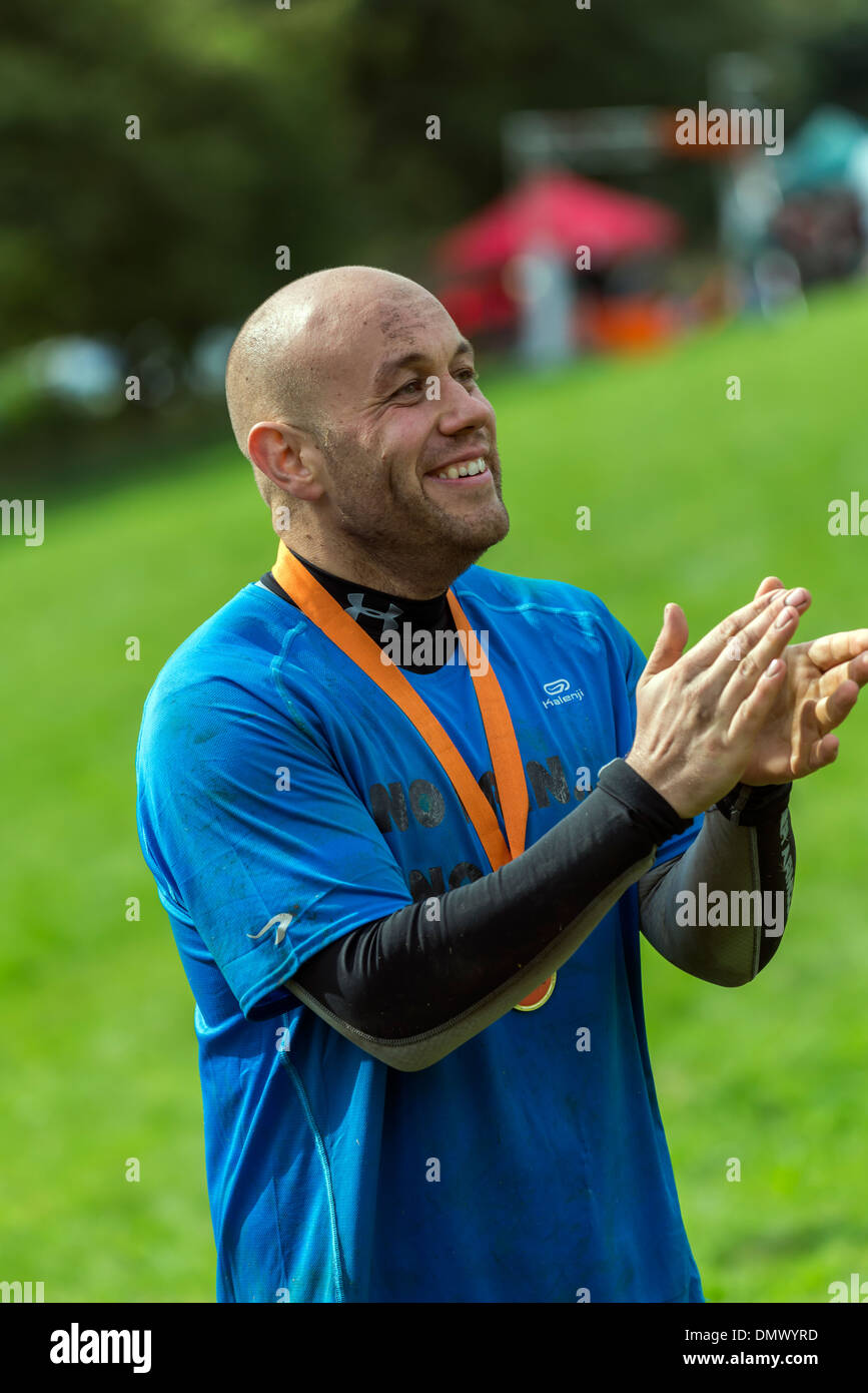 Happy man clapping hi-res stock photography and images - Alamy