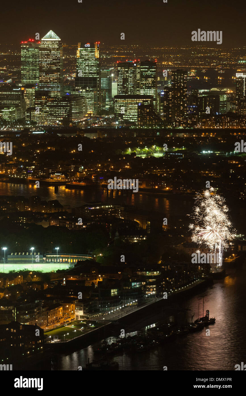 London bonfire night firework hi-res stock photography and images - Alamy