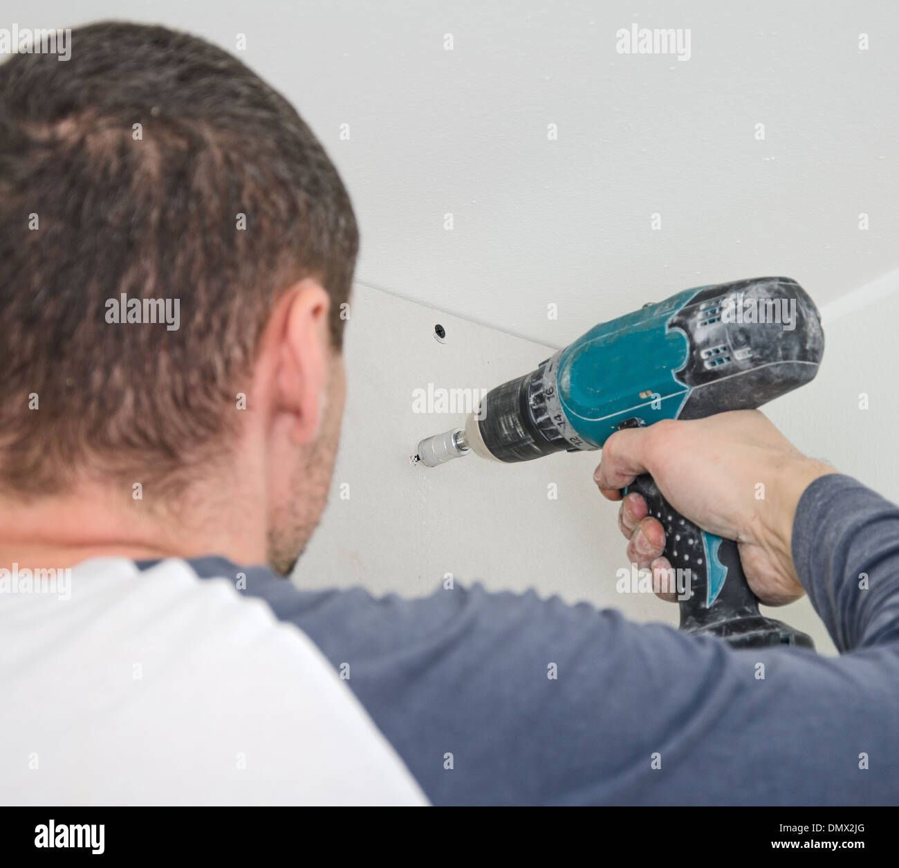 Installing plasterboard hi-res stock photography and images - Alamy
