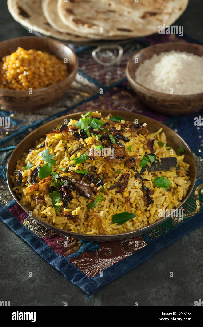 Indian food plate hi-res stock photography and images - Alamy