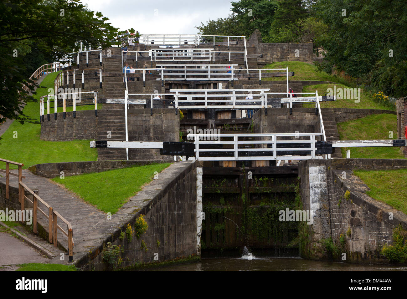 Old bingley hi-res stock photography and images - Alamy
