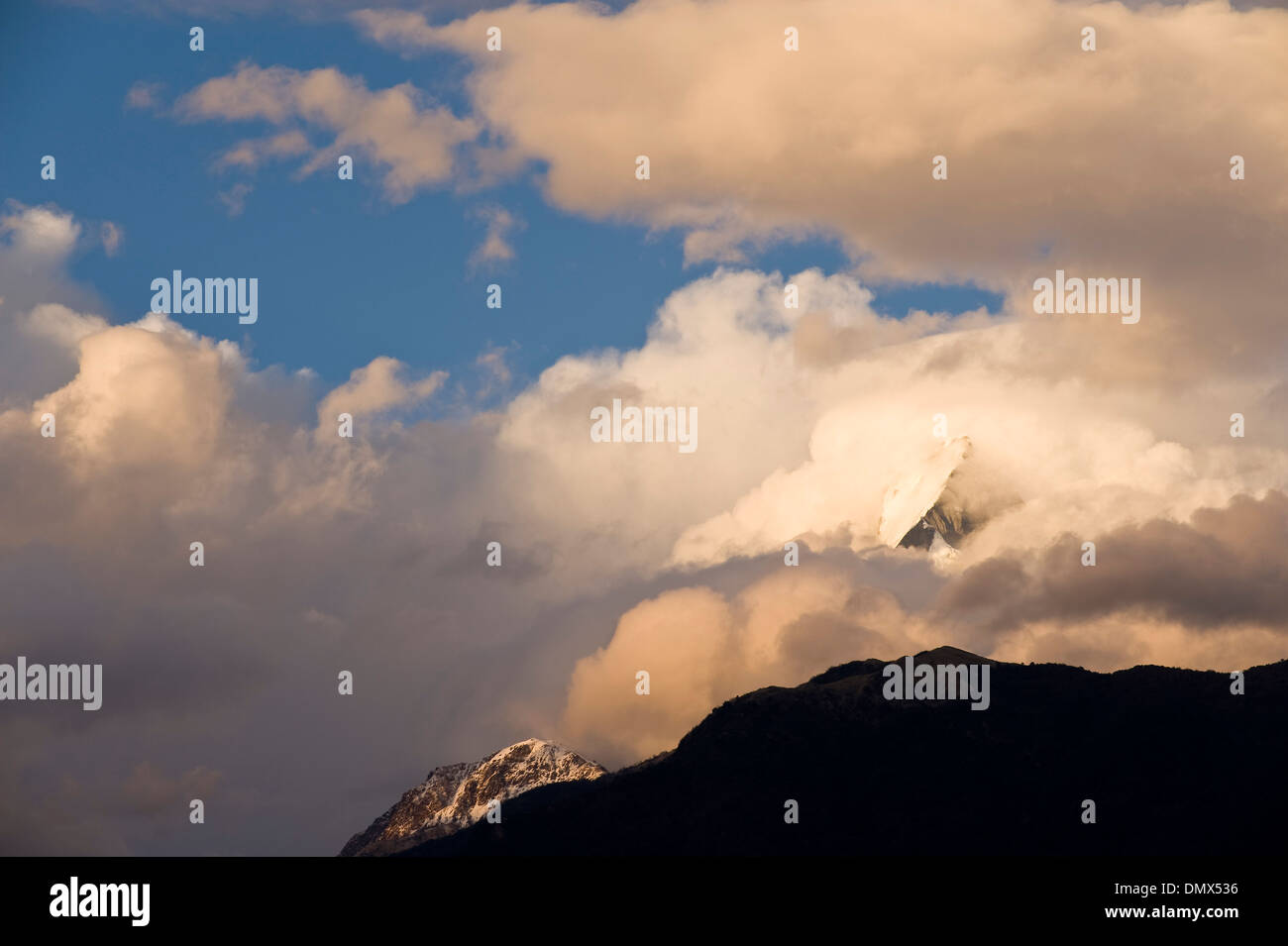 Modi Khola Valley, Ghandruk (1990 metres), Annapurna Himal, Himalaya ...