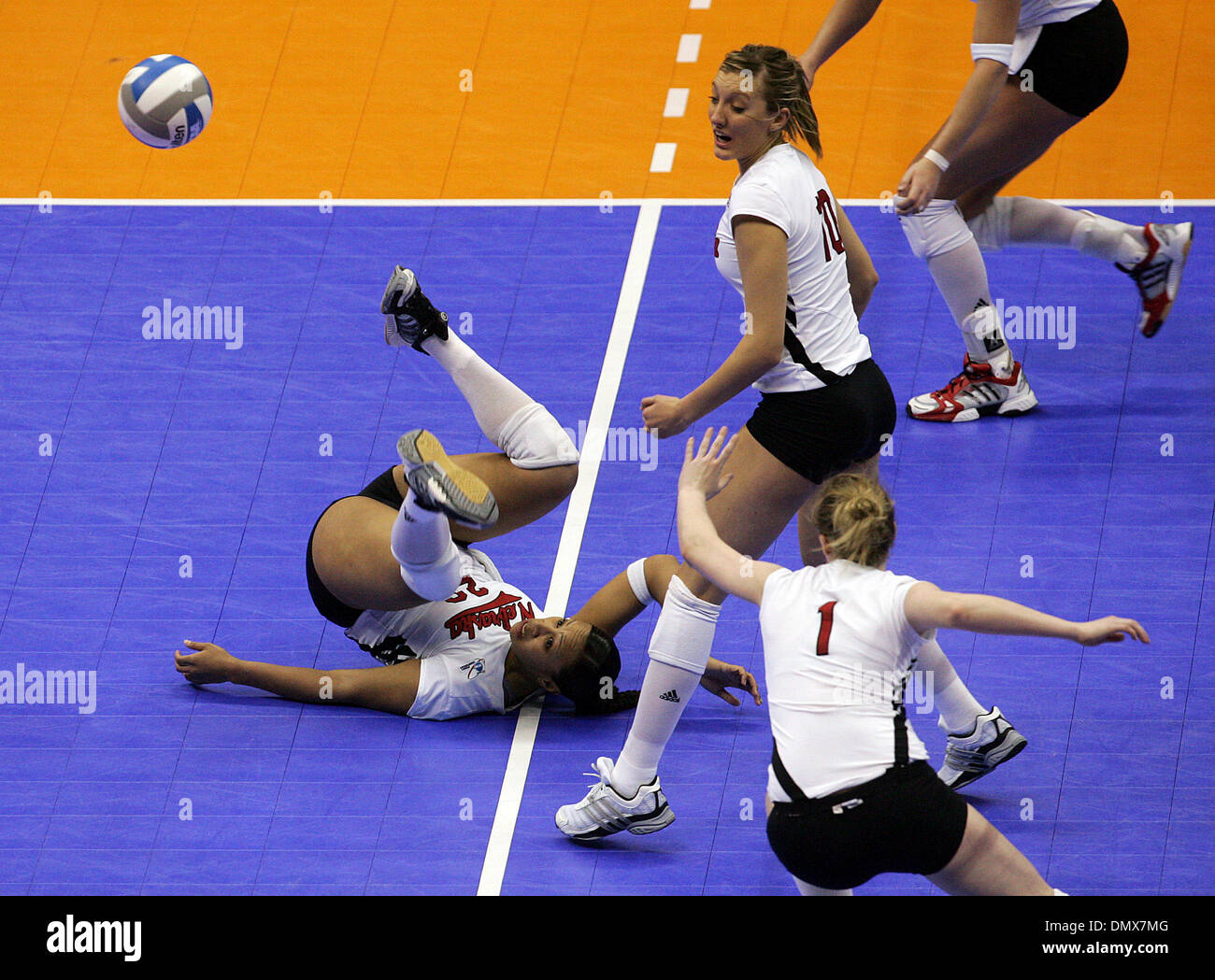 Dec 17, 2005; San Antonio, TX, USA; Nebraska's Jennifer Saleaumua (23 ...