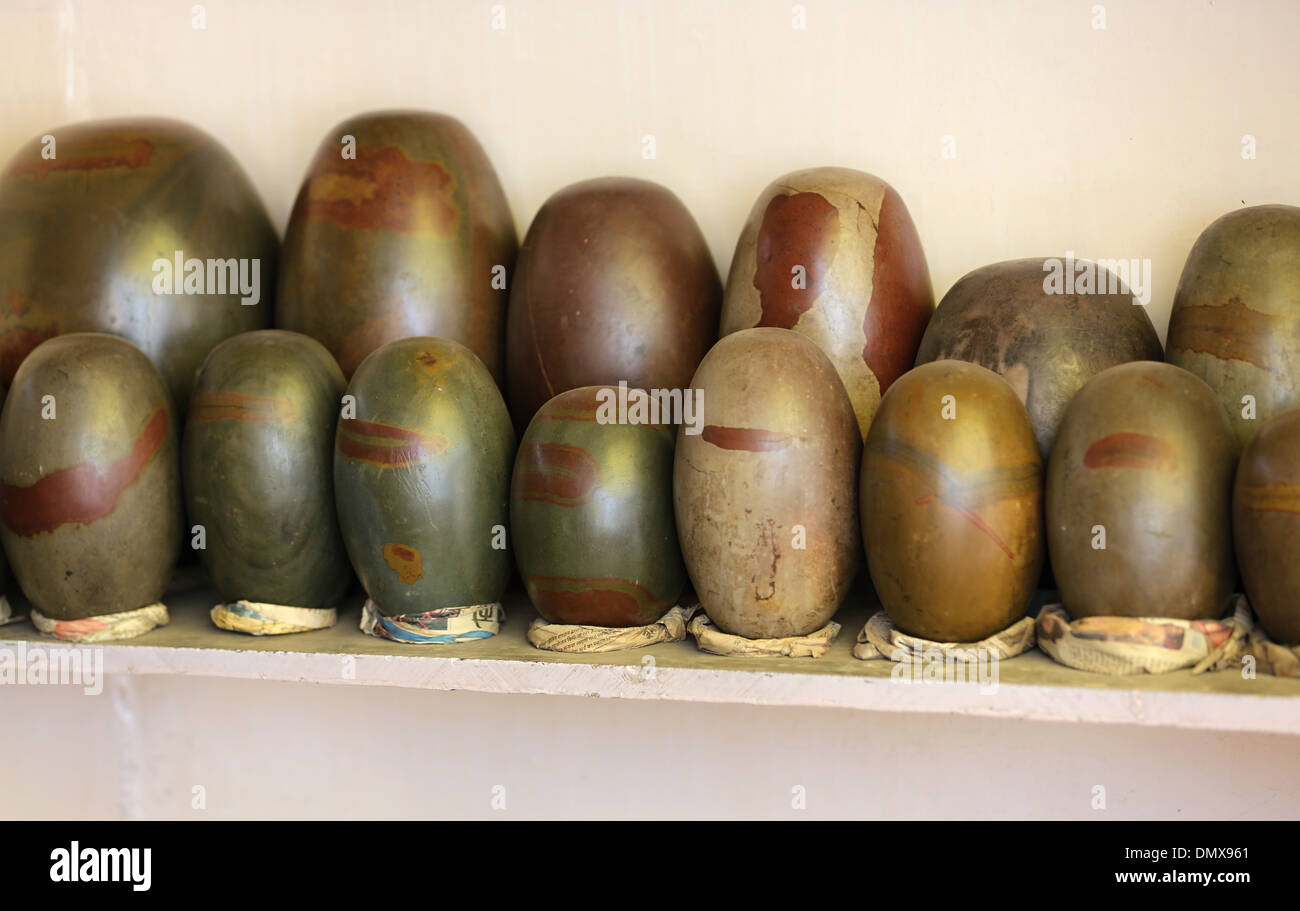 Lingam worship hi-res stock photography and images - Alamy