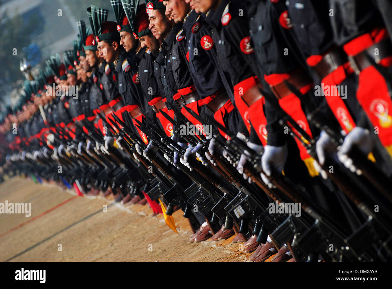 Peshawar, Pakistan. 17th Dec, 2013. Pakistani police cadets perform ...