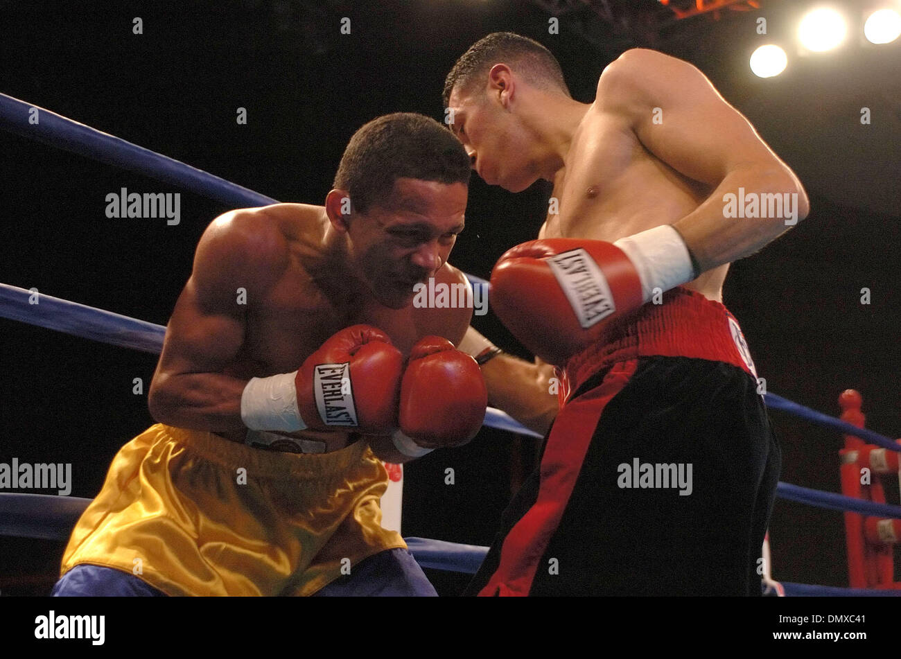Jan 27, 2006; Tucson, AZ, USA; BOXING: 2004 Olympian VICENTE 'CHENTE ...