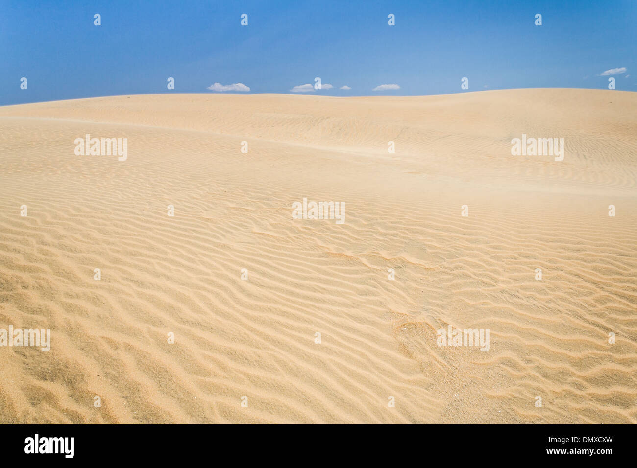Sand dune of desert in southern Madagascar Stock Photo - Alamy