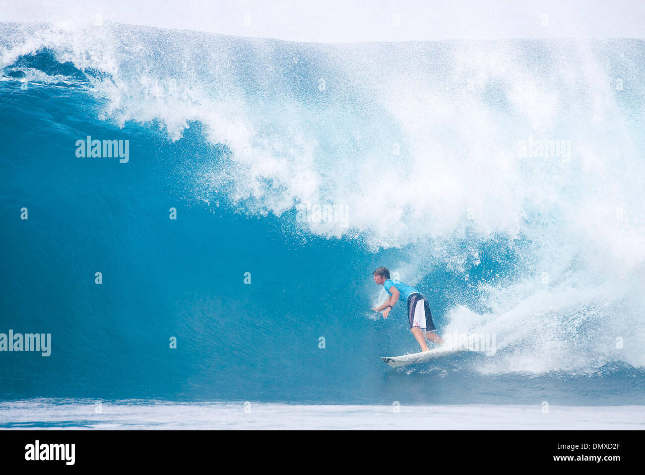 Feb 07, 2006; Pipeline, Oahu, Hawaii, USA; IAN WALSH (Maui, Haw ...