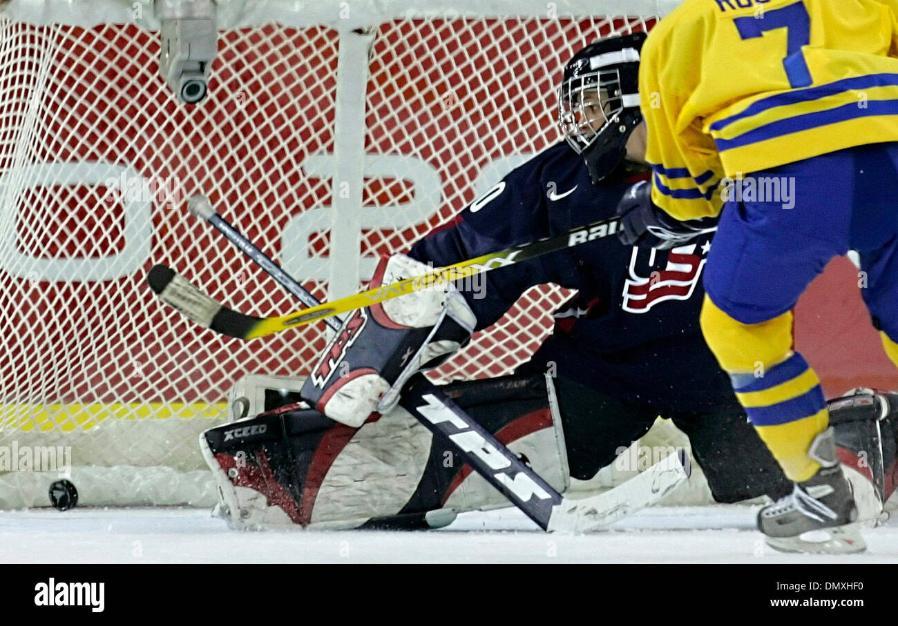 Feb 17, 2006; Turin, ITALY; American goalie Chanda Gunn misses a shot ...
