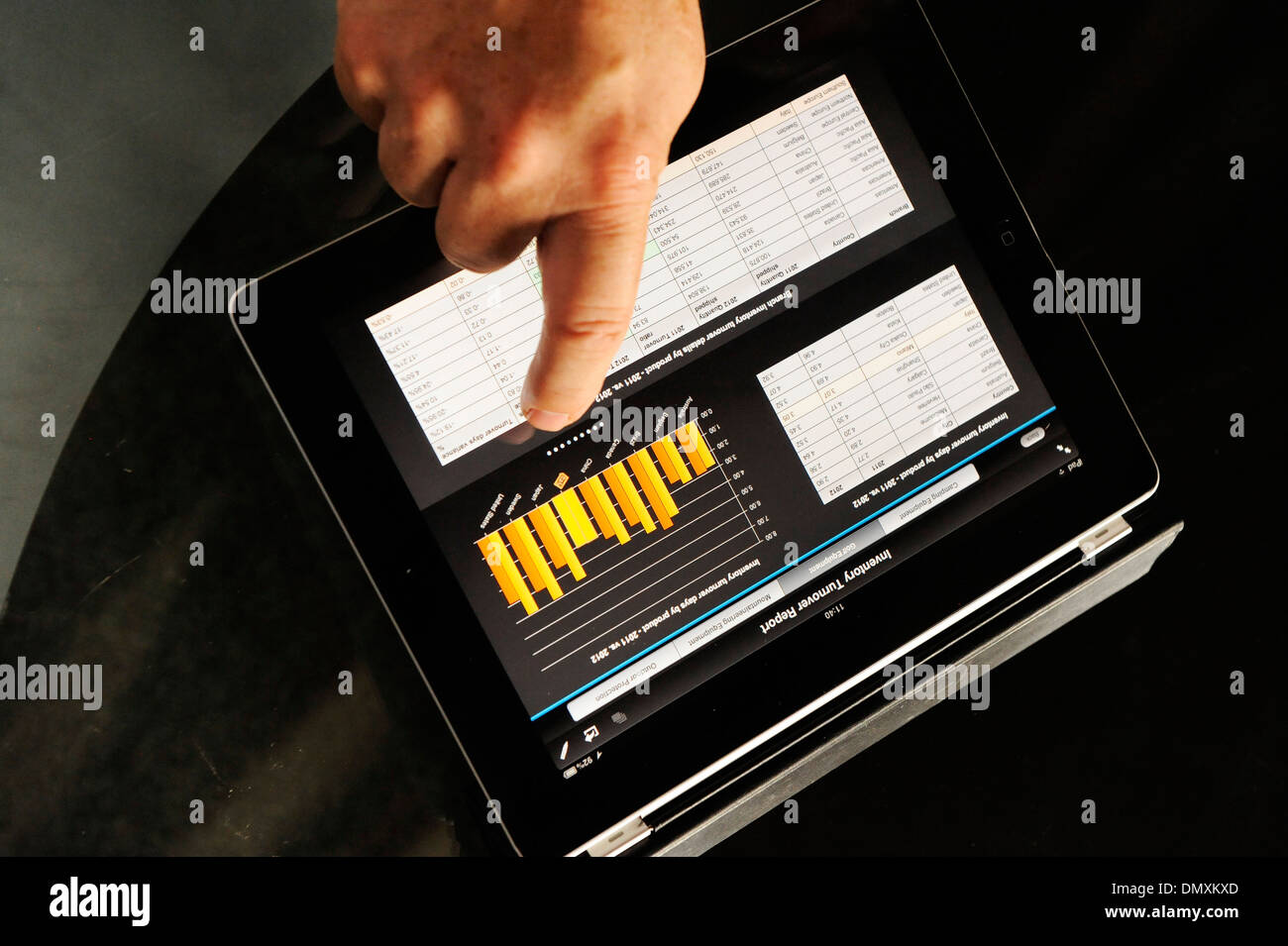 Results chart hi-res stock photography and images - Alamy