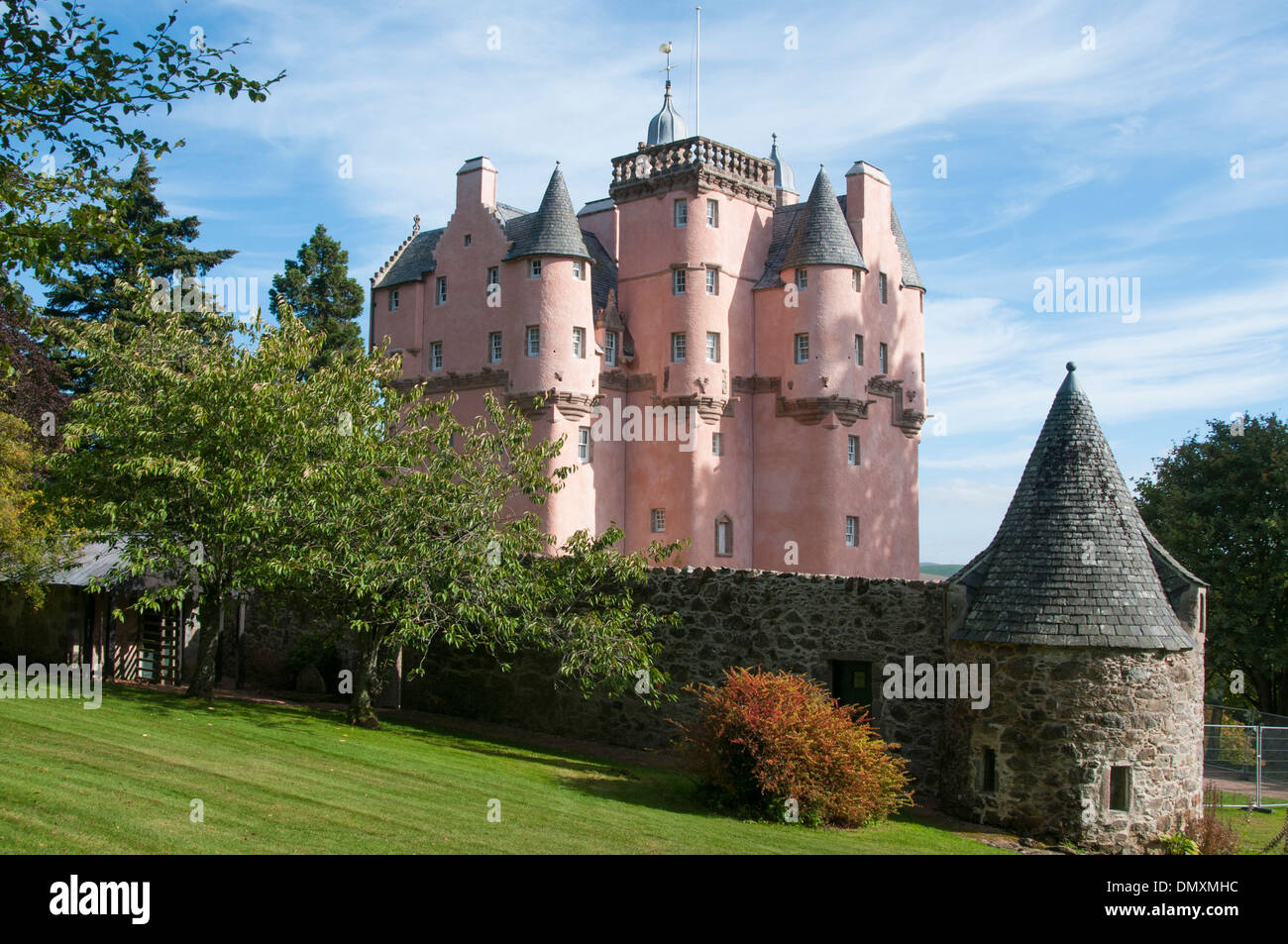 Scottish castles hi-res stock photography and images - Alamy