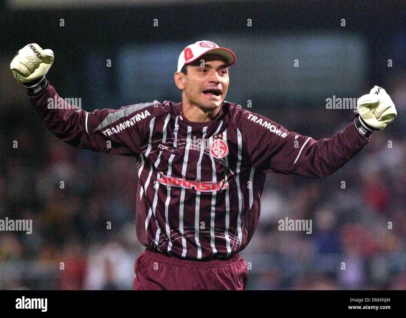 Mar 08, 2006; Mexico City, MEXICO; Brazilian International's goalkeeper ...
