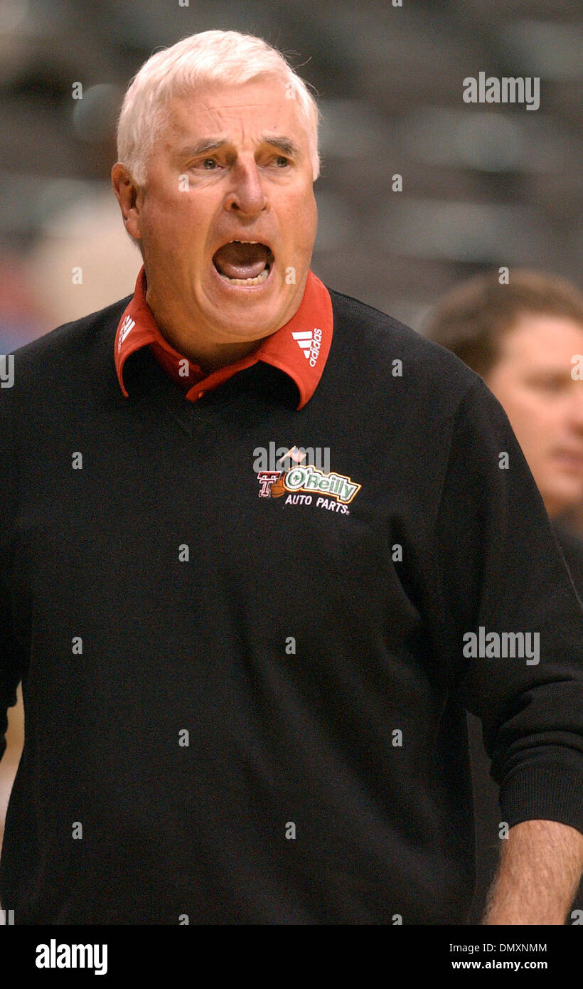 Mar 09, 2006; Dallas, TX, USA; Texas Tech's headcoach Bobby Knight ...