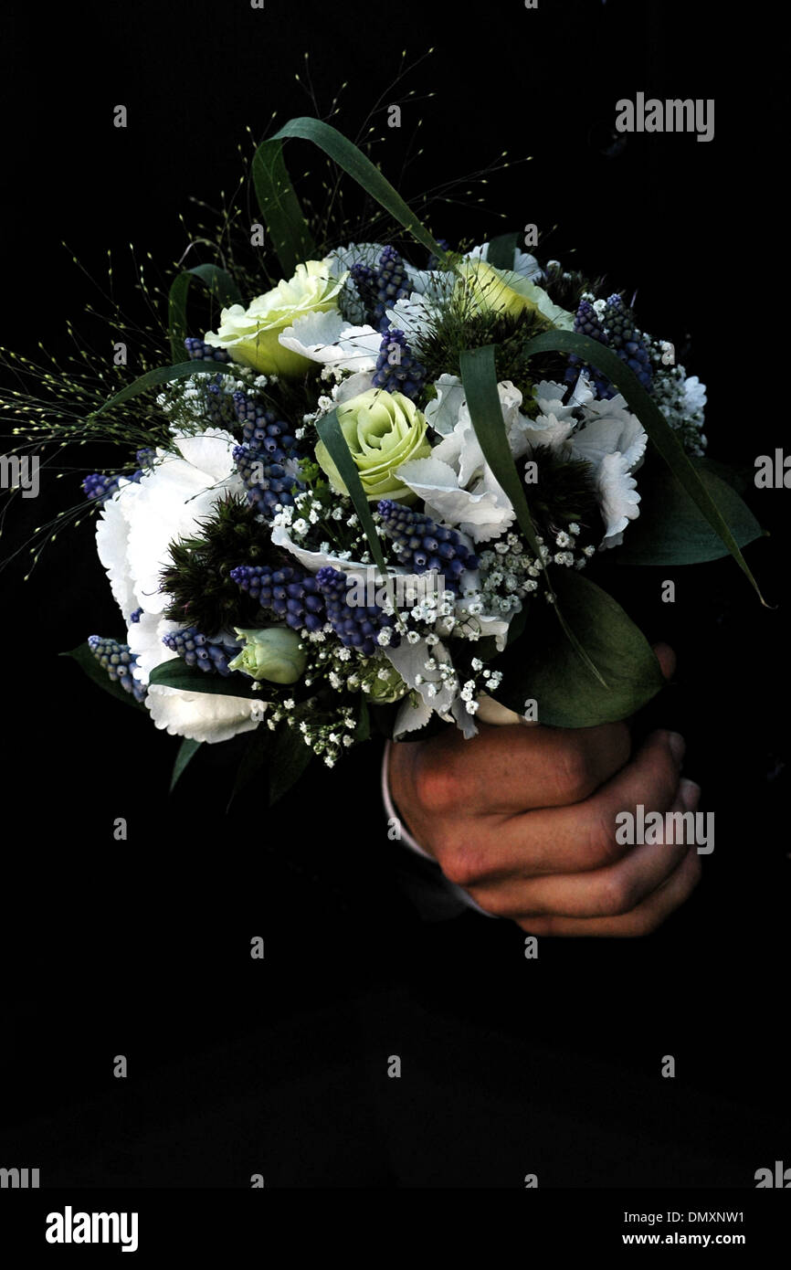 italian wedding: bridal bouquet Stock Photo - Alamy