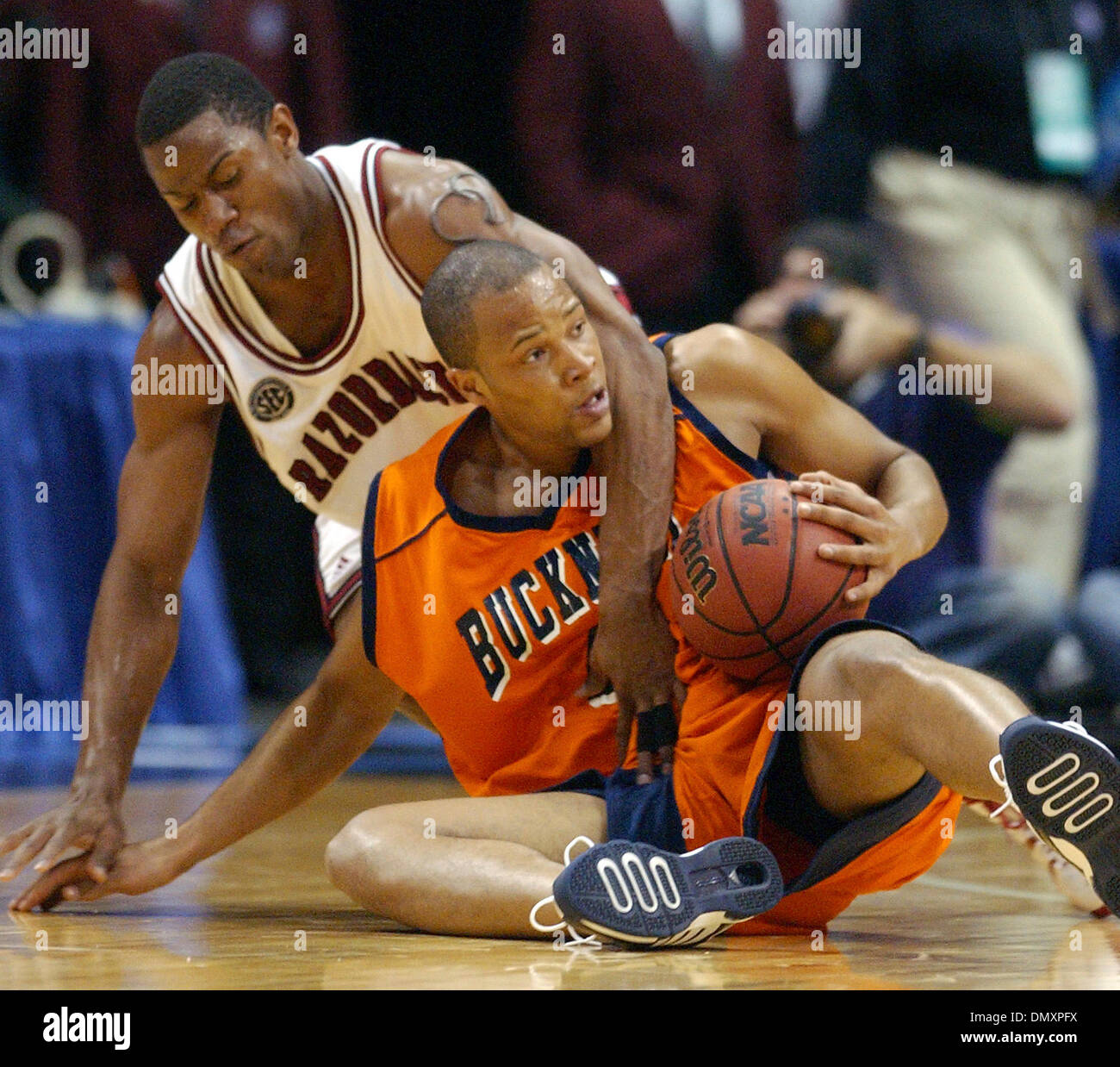 Championship college basketball press hi-res stock photography and ...