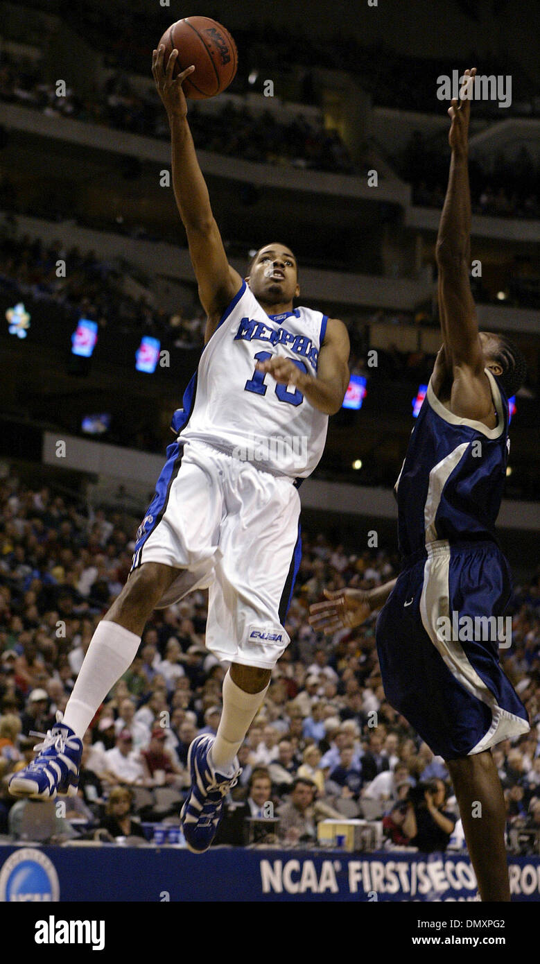 Championship college basketball press hi-res stock photography and ...