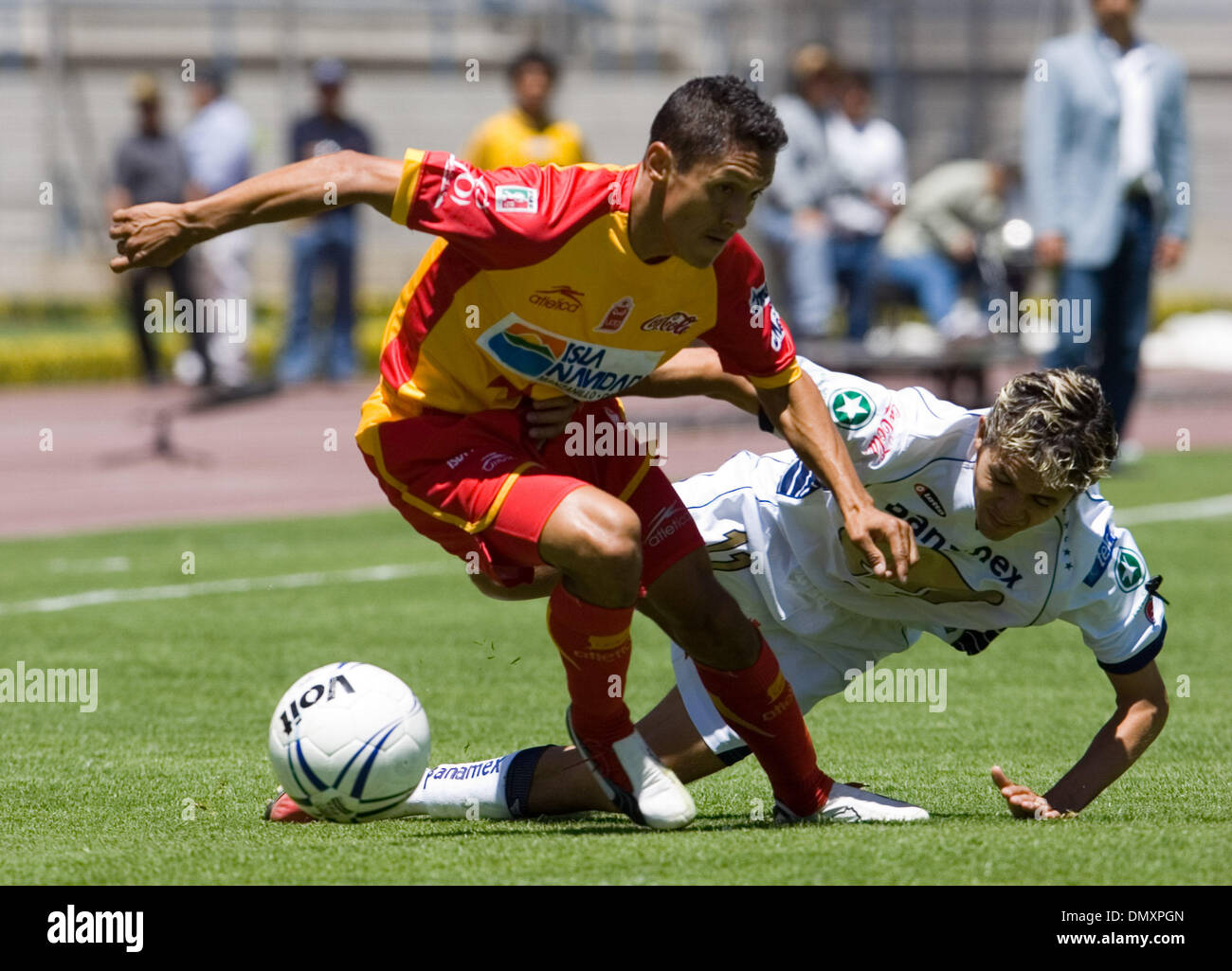 Mar 19, 2006; Mexico City, MEXICO; UNAM Pumas forward Jose Luis Lopez ...