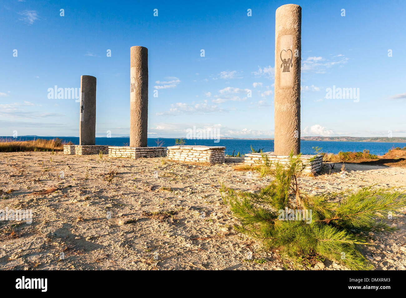 African totem hi-res stock photography and images - Alamy