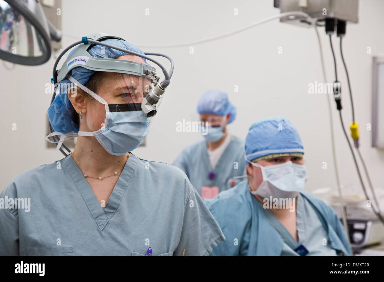 Cancer surgery hi-res stock photography and images - Alamy