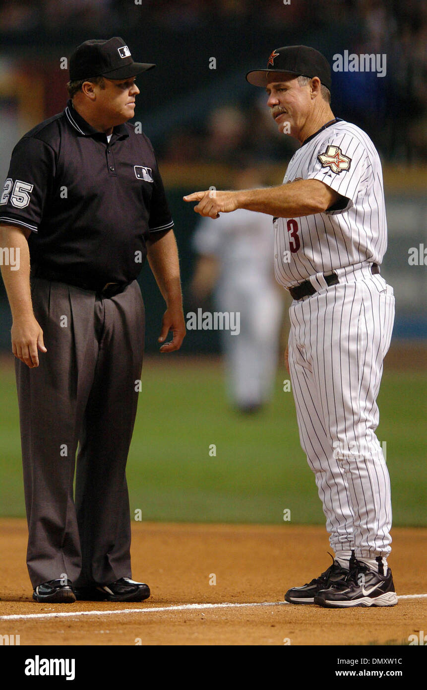 Apr 05, 2006; Houston, TX, USA; Astros PHIL GARNER argues a call with ...