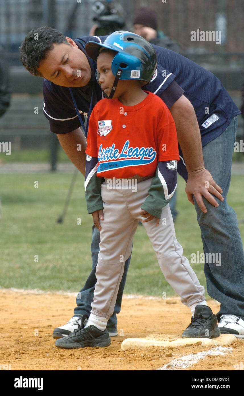 Apr 07, 2006; Manhattan, New York, USA; Former NY Met Ron Darling gives ...