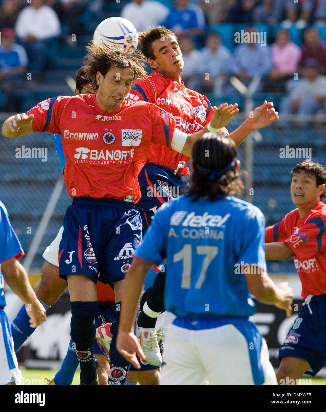 Apr 08, 2006; Mexico City, DF, MEXICO; SOCCER: Veracruz Tiburones Rojos ...