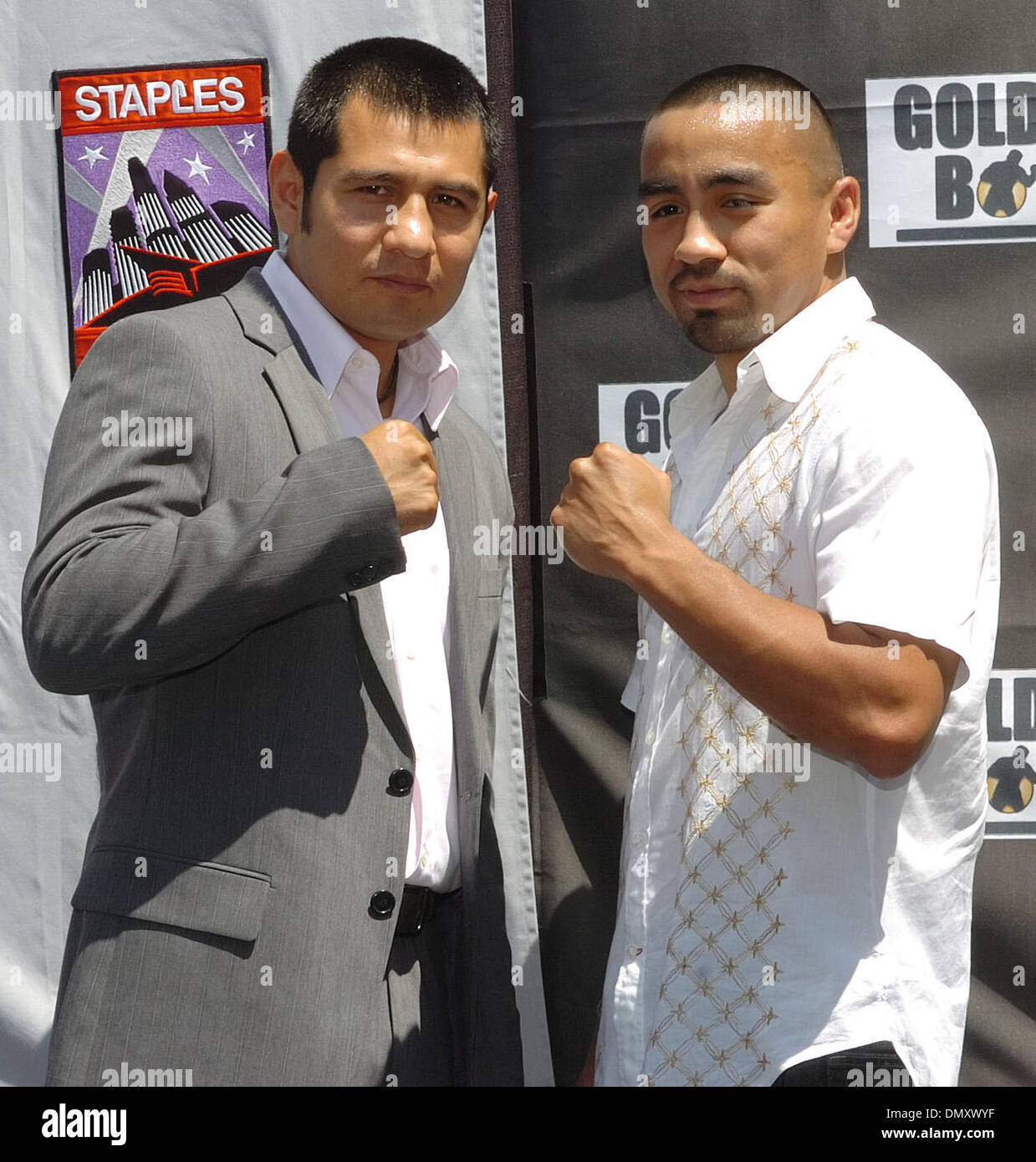 Apr 12, 2006; Los Angeles, CA, USA; BOXING: (L-R) MARCO ANTONIO BARRERA ...