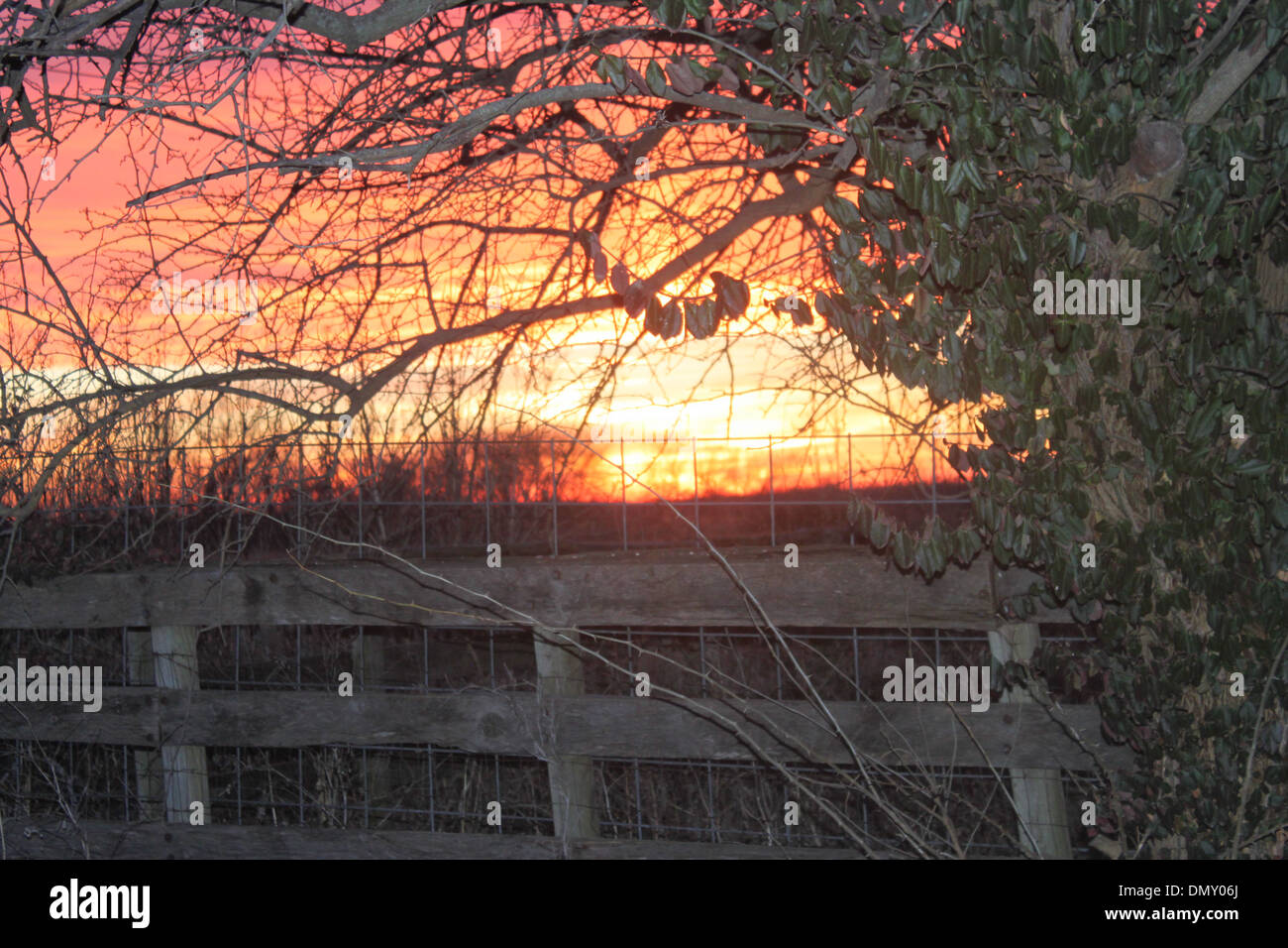 Country sunset hi-res stock photography and images - Alamy