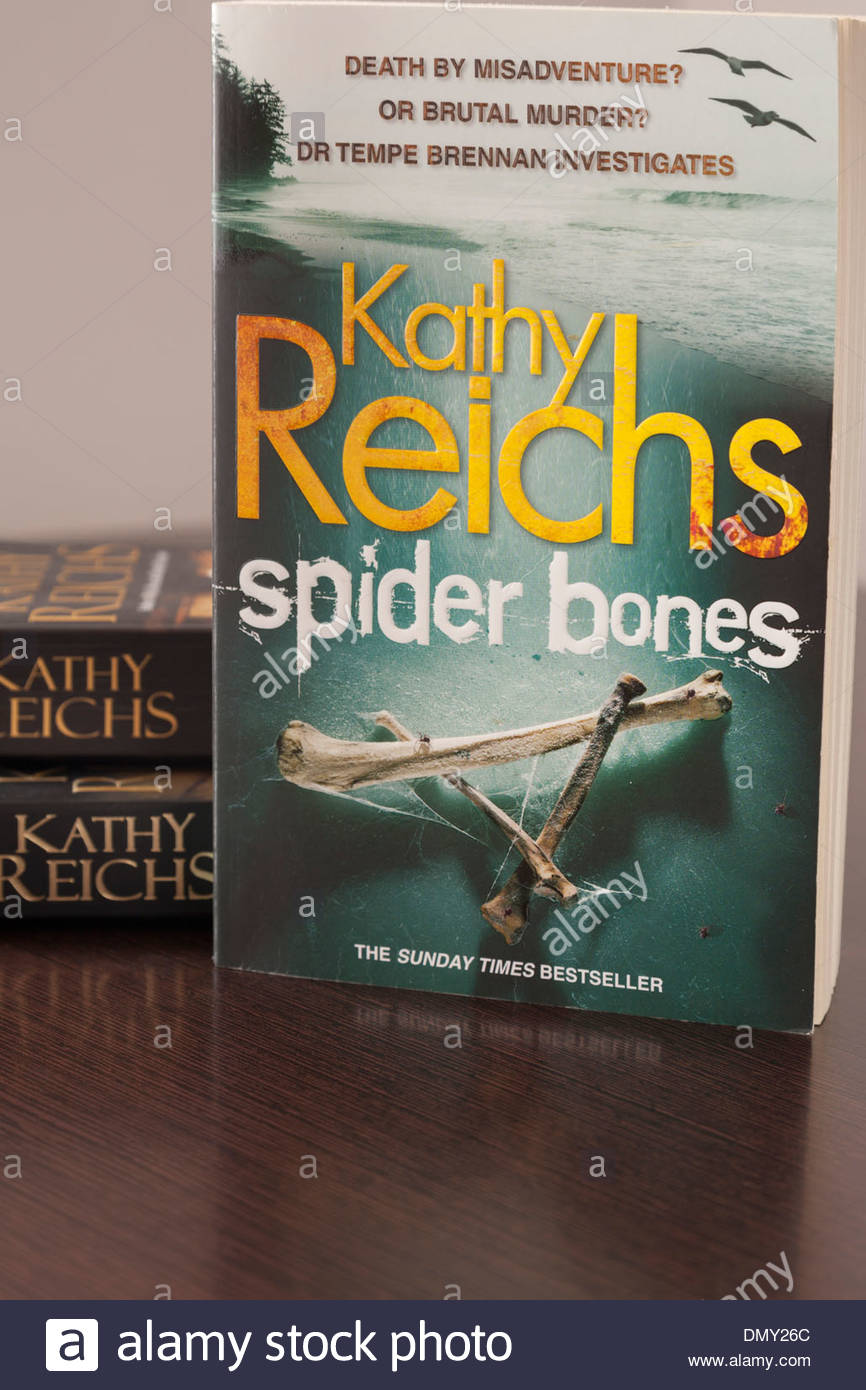 Kathy Reichs Book Stock Photos & Kathy Reichs Book Stock Images - Alamy
